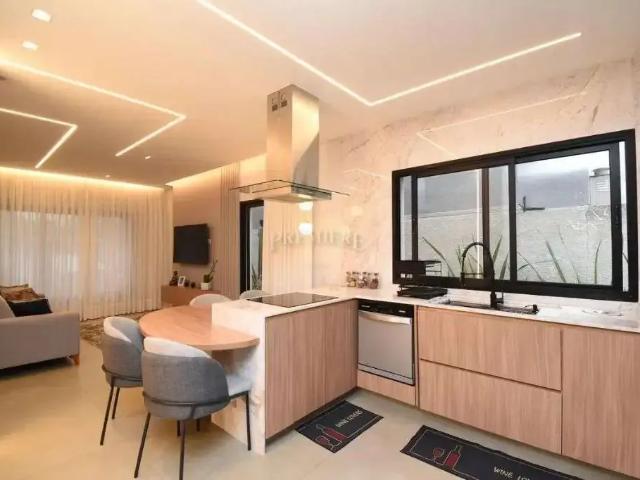Casa / Sobrado para Locação em Curitiba/PR Santa Cândida 3 Quartos