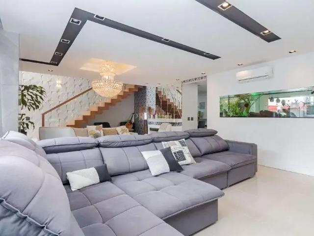 Casa / Sobrado para Locação em Curitiba/PR Santa Cândida 4 Quartos