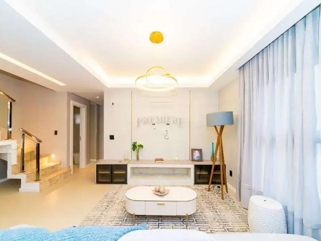 Casa / Sobrado para Locação em Curitiba/PR Santa Felicidade 3 Quartos