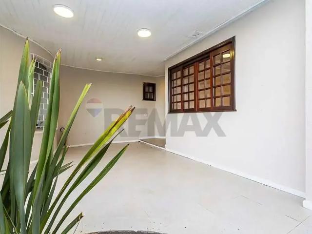 Casa / Sobrado para Locação em Curitiba/PR Santa Felicidade 4 Quartos