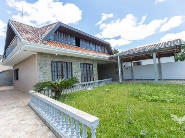 Casa / Sobrado para Locação em Curitiba/PR Santa Felicidade 5 Quartos