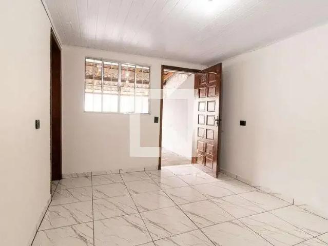 Casa / Sobrado para Locação em Curitiba/PR Sítio Cercado 3 Quartos