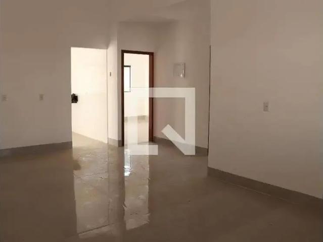 Casa / Sobrado para Locação em Aparecida de Goiânia/GO Cidade Satélite São Luiz 2 Quartos