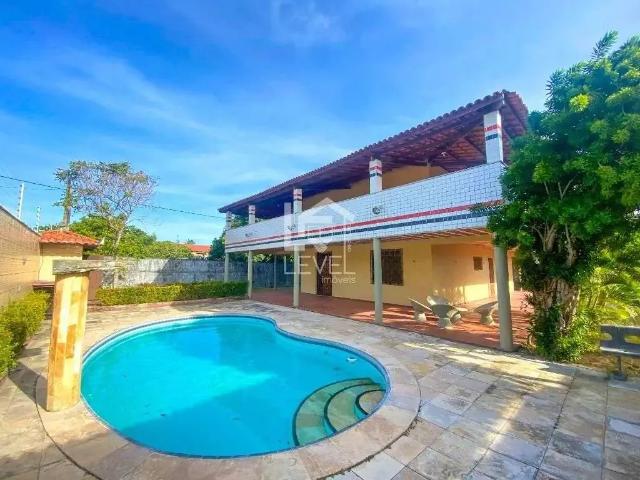 Casa / Sobrado para Locação em Aquiraz/CE Centro 3 Quartos