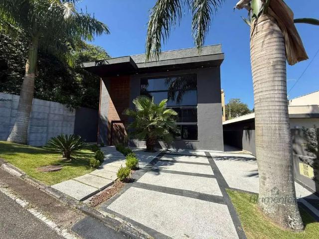 Casa / Sobrado para Locação em Arujá/SP Arujá Center Ville