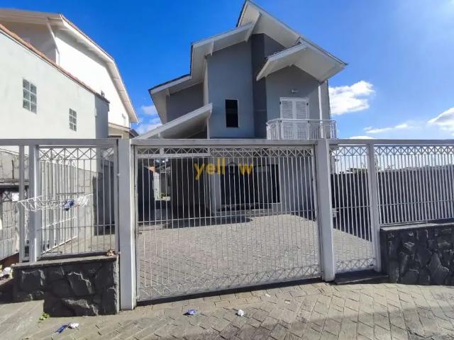 Casa / Sobrado para Locação em Arujá/SP Jardim Renata 3 Quartos