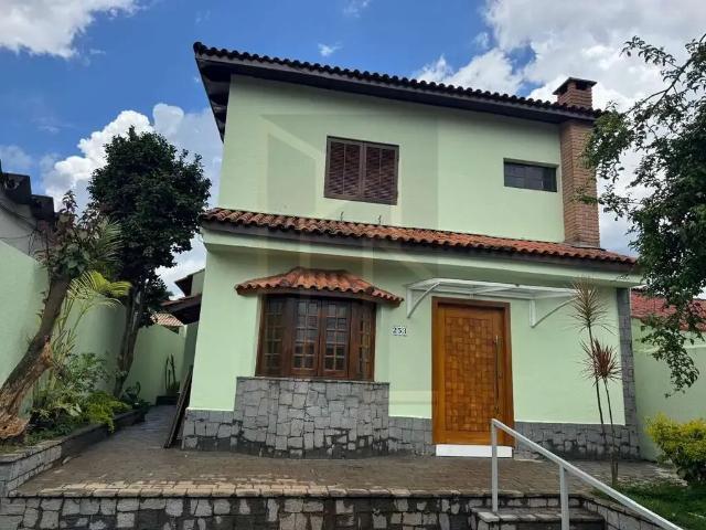 Casa / Sobrado para Locação em Arujá/SP Jardim Rincão 4 Quartos