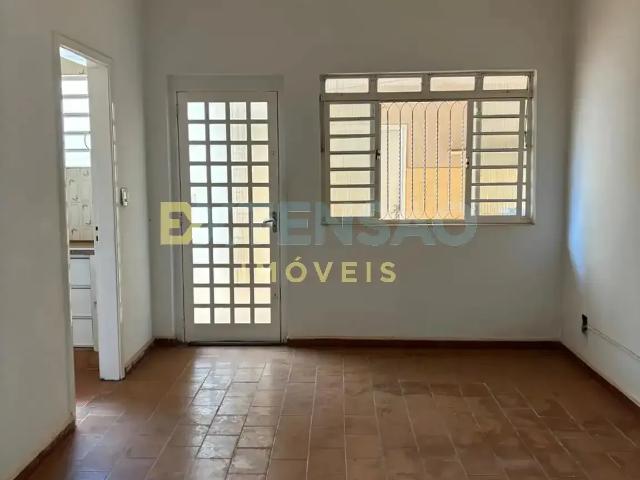 Casa / Sobrado para Locação em Araçatuba/SP Centro 1 Quartos