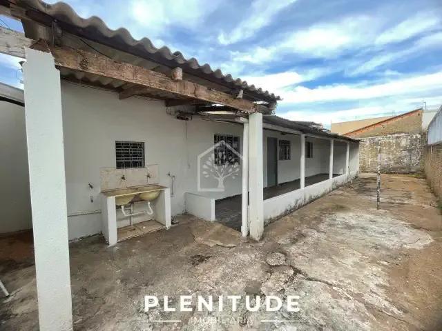 Casa / Sobrado para Locação em Araçatuba/SP Jardim Brasil 2 Quartos