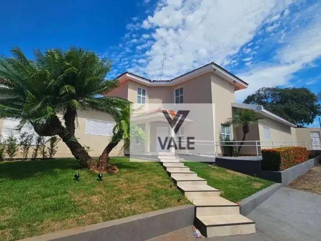 Casa / Sobrado para Locação em Araçatuba/SP Jardim Paulista 6 Quartos