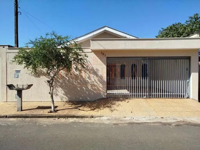 Casa / Sobrado para Locação em Araçatuba/SP Jussara 3 Quartos