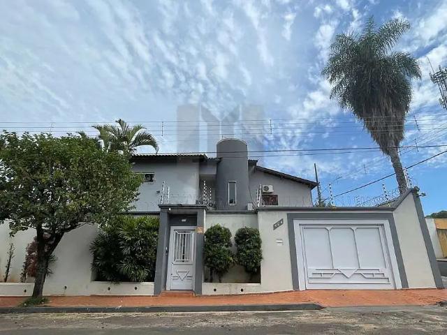 Casa / Sobrado para Locação em Araçatuba/SP Morumbi 3 Quartos