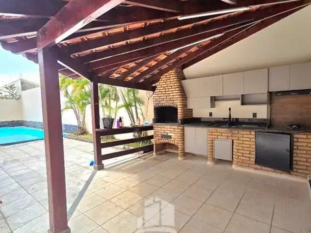 Casa / Sobrado para Locação em Araçatuba/SP Presidente 4 Quartos
