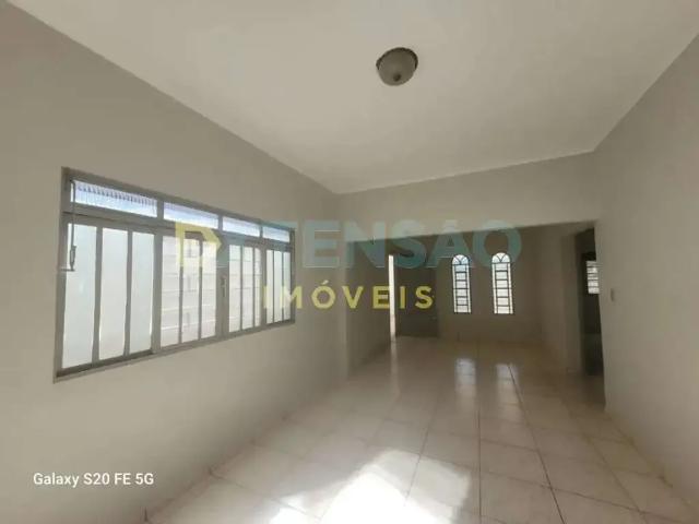 Casa / Sobrado para Locação em Araçatuba/SP Vila São Paulo 3 Quartos
