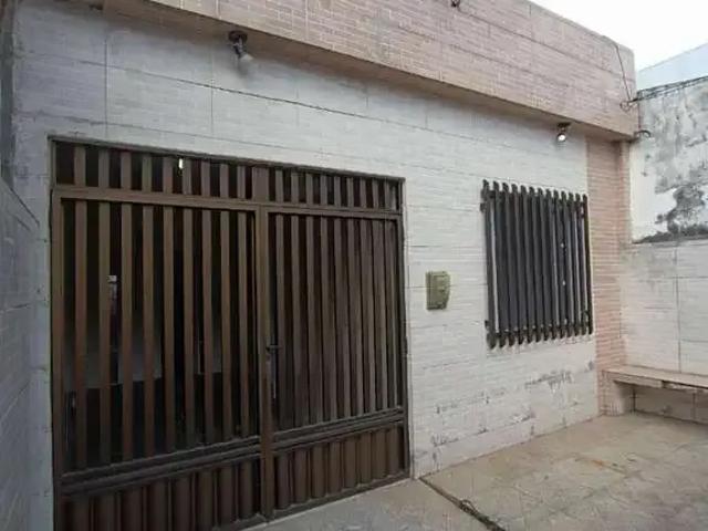 Casa / Sobrado para Locação em Aracaju/SE Centro 3 Quartos