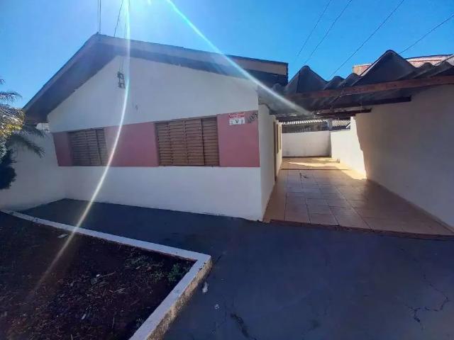 Casa / Sobrado para Locação em Arapongas/PR Conjunto Flamingos 3 Quartos