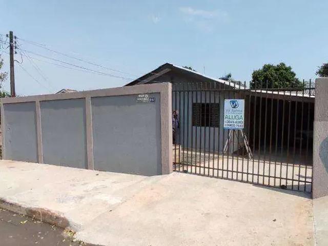 Casa / Sobrado para Locação em Arapongas/PR Conjunto Flamingos 3 Quartos