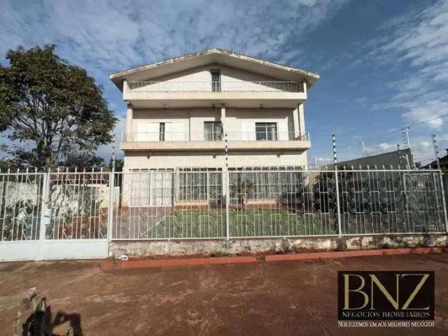 Casa / Sobrado para Locação em Arapongas/PR Parque Veneza 6 Quartos