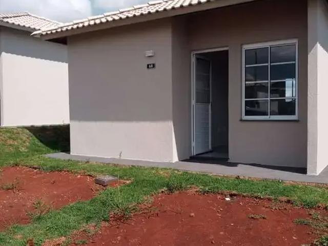 Casa / Sobrado para Locação em Arapongas/PR Vila Triângulo 2 Quartos