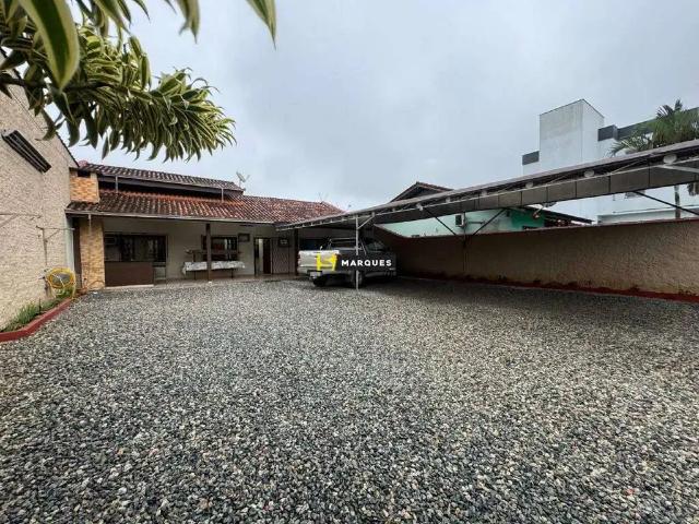 Casa / Sobrado para Locação em Araquari/SC Itinga 2 Quartos