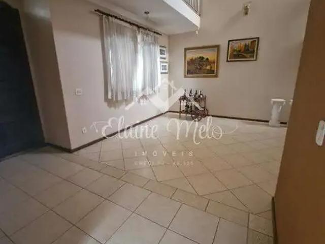 Casa / Sobrado para Locação em Araraquara/SP Centro 4 Quartos
