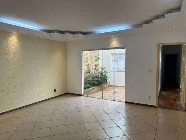 Casa / Sobrado para Locação em Araraquara/SP Centro 4 Quartos