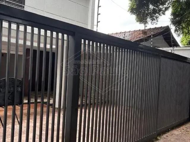 Casa / Sobrado para Locação em Araraquara/SP Centro 3 Quartos