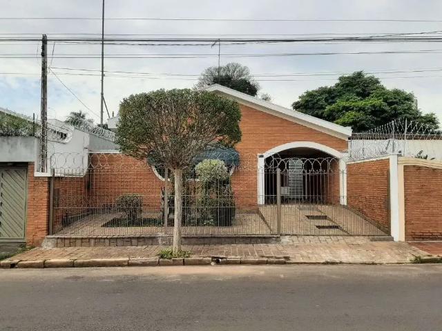 Casa / Sobrado para Locação em Araraquara/SP Centro 3 Quartos