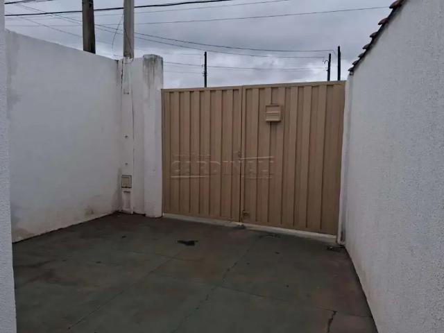 Casa / Sobrado para Locação em Araraquara/SP Jardim Maria Luiza 2 Quartos