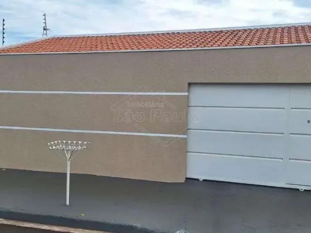 Casa / Sobrado para Locação em Araraquara/SP Parque Laranjeiras 2 Quartos