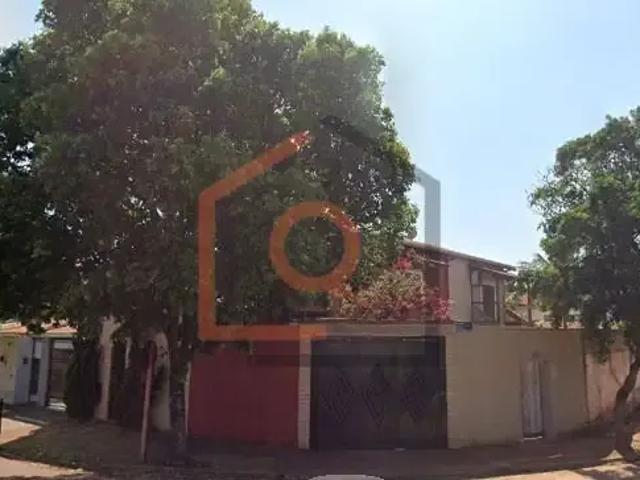 Casa / Sobrado para Locação em Araraquara/SP Parque Laranjeiras 3 Quartos