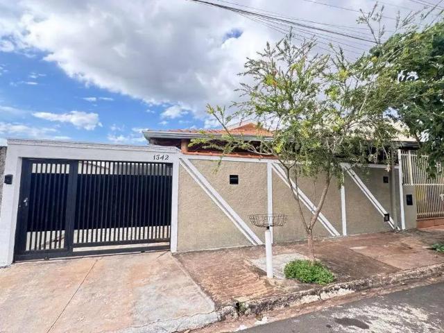 Casa / Sobrado para Locação em Araraquara/SP Parque Residencial Vale do Sol 3 Quartos