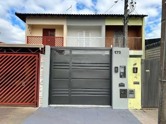 Casa / Sobrado para Locação em Araraquara/SP Vila Harmonia 3 Quartos