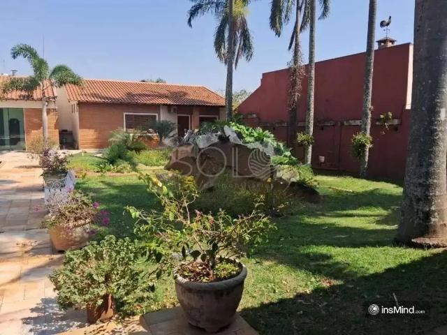 Casa / Sobrado para Locação em Araraquara/SP Vila José Bonifácio 4 Quartos