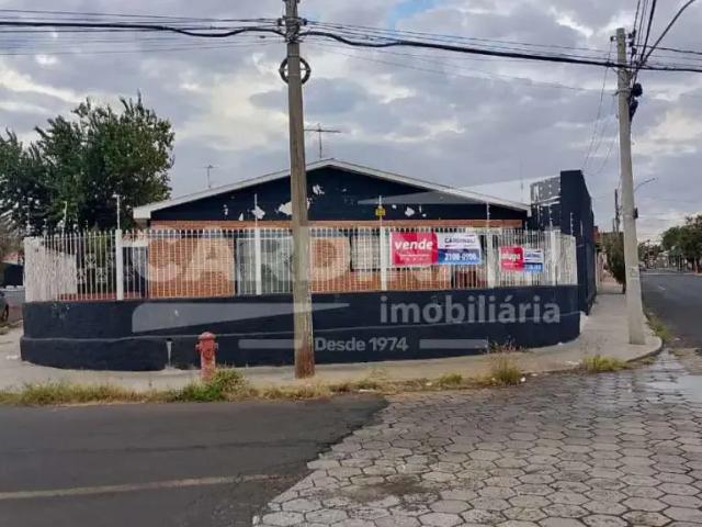 Casa / Sobrado para Locação em Araraquara/SP Vila Xavier Vila Xavier 3 Quartos