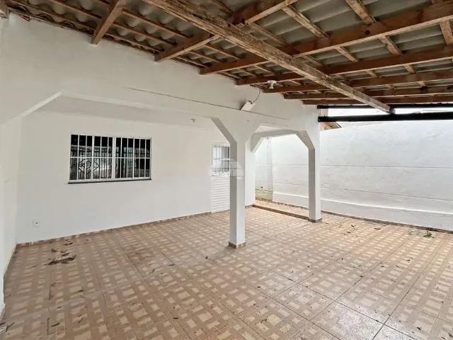Casa / Sobrado para Locação em Araucária/PR Campina da Barra 3 Quartos