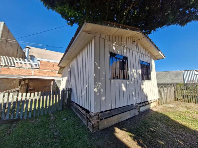 Casa / Sobrado para Locação em Araucária/PR Centro 2 Quartos