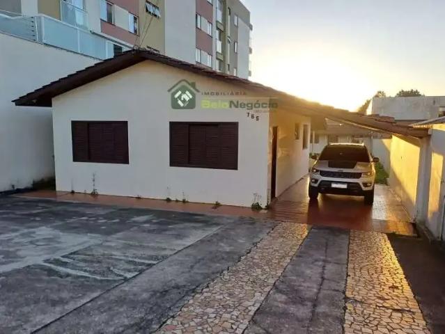 Casa / Sobrado para Locação em Araucária/PR Centro 3 Quartos