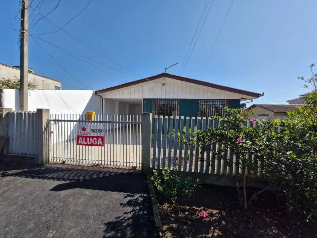 Casa / Sobrado para Locação em Araucária/PR Tindiquera 3 Quartos