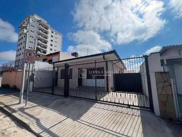 Casa / Sobrado para Locação em Atibaia/SP Centro 3 Quartos