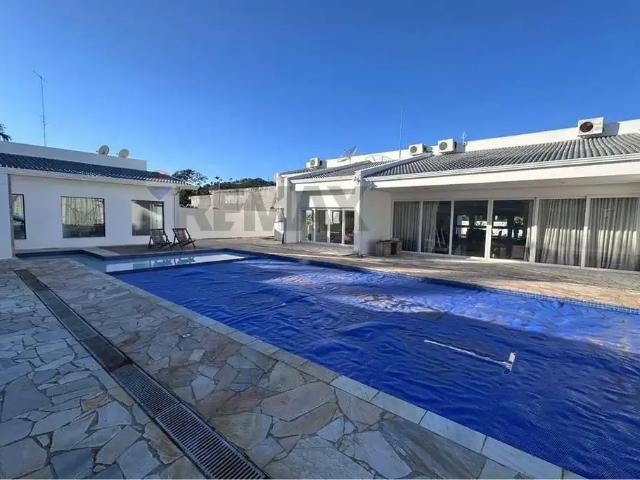 Casa / Sobrado para Locação em Atibaia/SP Condomínio Flamboyant B 4 Quartos