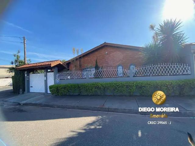 Casa / Sobrado para Locação em Atibaia/SP Jardim Alvinópolis 3 Quartos