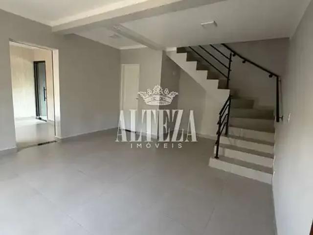 Casa / Sobrado para Locação em Atibaia/SP Jardim das Flores 3 Quartos