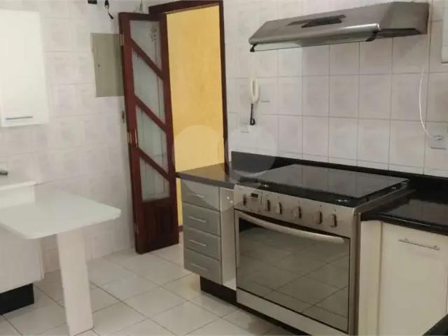 Casa / Sobrado para Locação em Atibaia/SP Jardim do Lago 2 Quartos