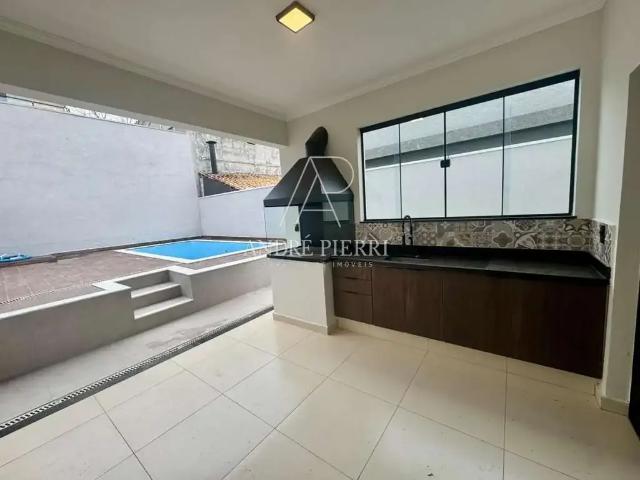 Casa / Sobrado para Locação em Atibaia/SP Jardim do Lago 3 Quartos