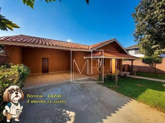 Casa / Sobrado para Locação em Atibaia/SP Jardim dos Pinheiros 3 Quartos
