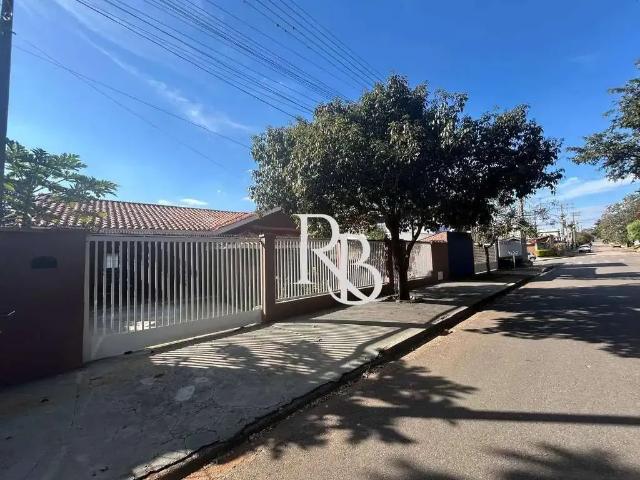 Casa / Sobrado para Locação em Atibaia/SP Jardim dos Pinheiros 3 Quartos