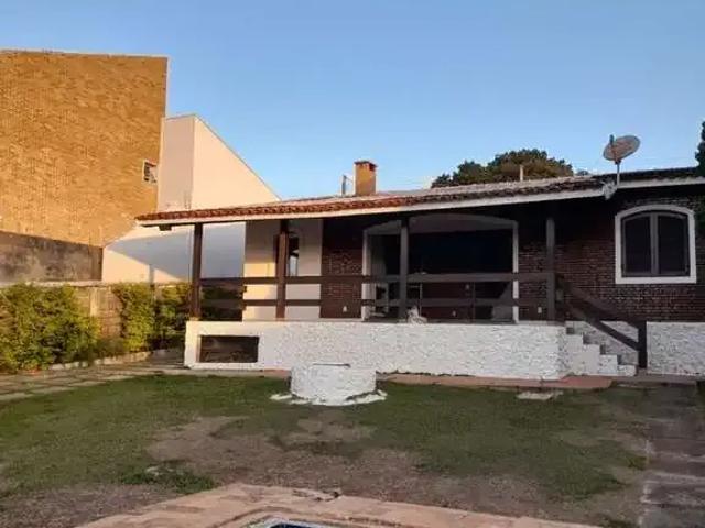 Casa / Sobrado para Locação em Atibaia/SP Jardim dos Pinheiros 3 Quartos