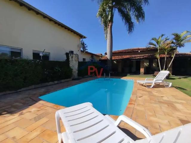 Casa / Sobrado para Locação em Atibaia/SP Jardim dos Pinheiros 3 Quartos