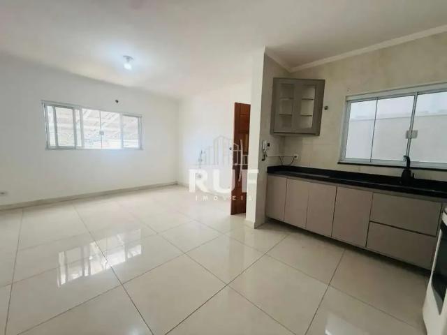 Casa / Sobrado para Locação em Atibaia/SP Jardim dos Pinheiros 3 Quartos